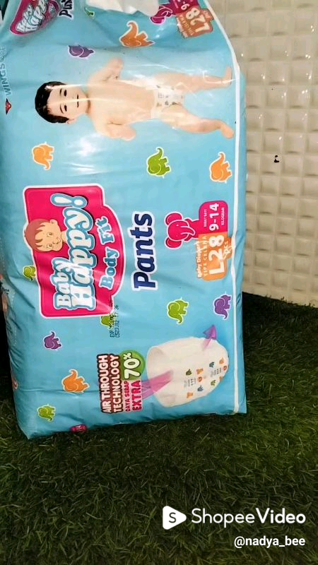 baby happy dengan Pampers baby happy | Shopee Video Indonesia